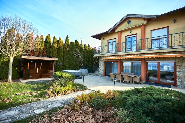 Private Beach Villa Balaton 16 Pers - Balaton