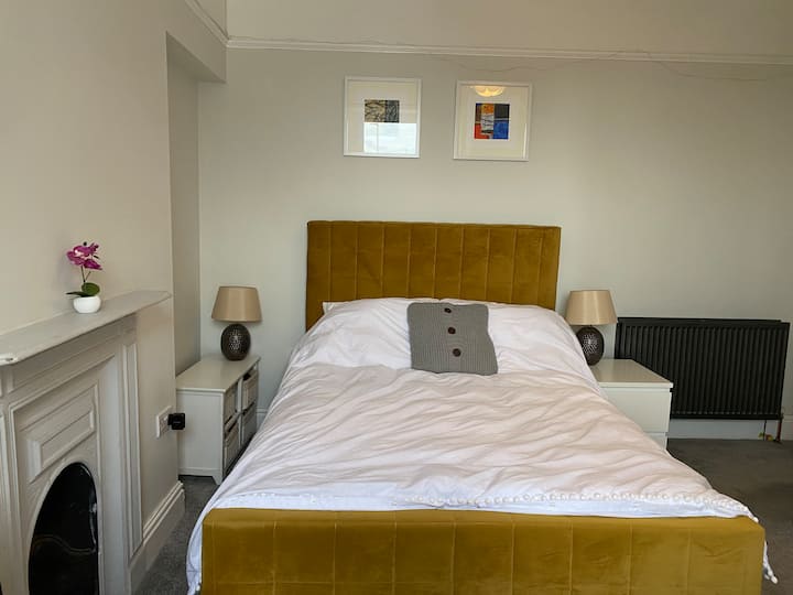 En-suite Double Bedroom, Near Uni And Barbican - Plymouth
