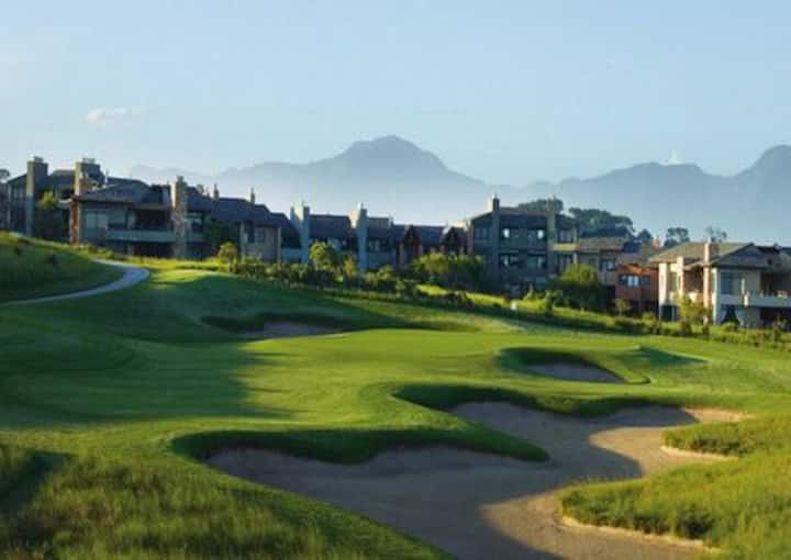 Oubaai Golf Estate Vacation Rentals & Homes - Western Cape, South ...
