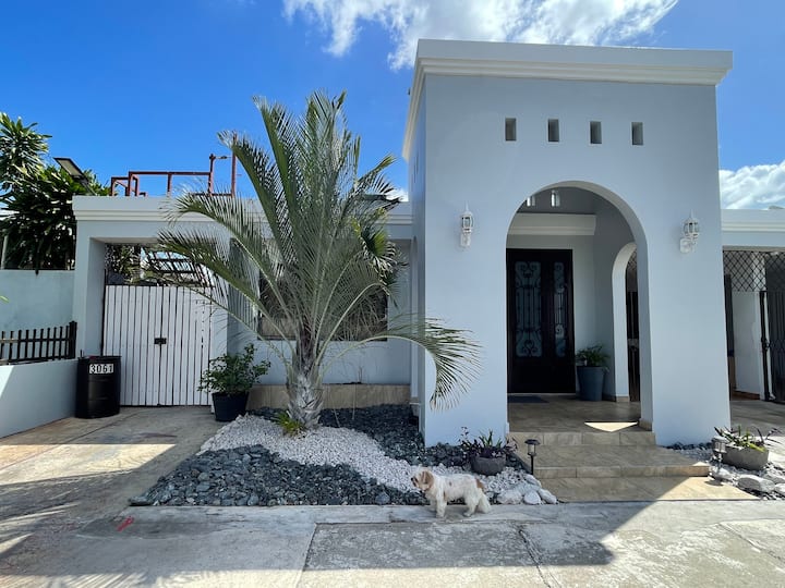 Cozy Two Bedroom Suite Near San Lucas Hospital - Ponce