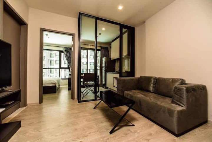 芭提雅 苠宿™ The Base高档公寓 海滩边 情侣一居室 特价 - Pattaya