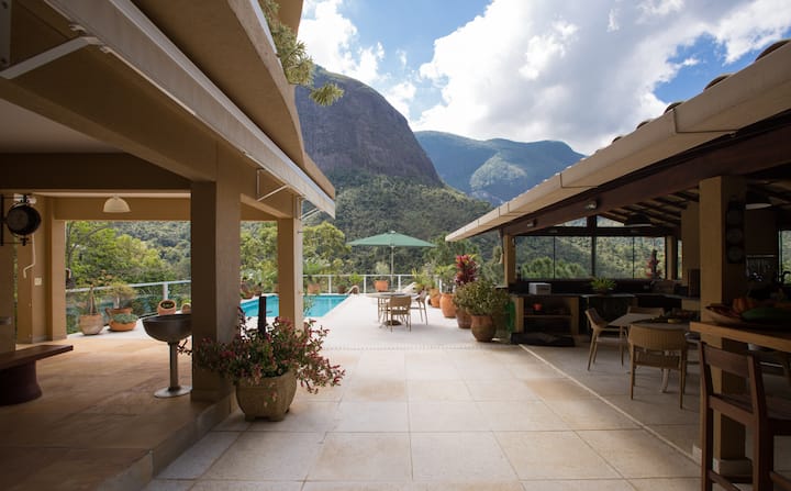 Linda Casa Em Araras Com Vista A 7km Do Centrinho - Petrópolis
