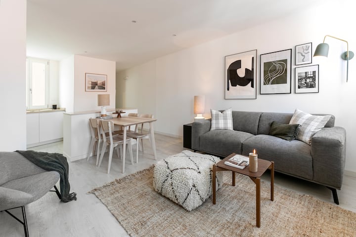 Modern 2-bed Apartment With View To Clerigos Tower - Vila Nova de Gaia