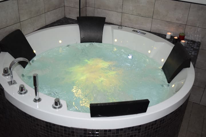 Da Johnny Suite Industrial - Rom