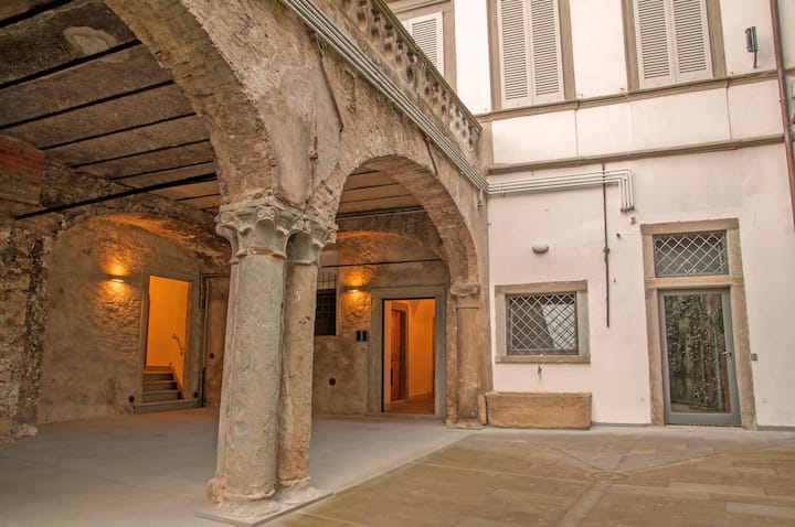 Rego Apartments - Palazzo Agliardi ✈ - Bergamo