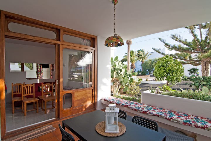 Relaxing And Colored In Los Molinos - Costa Teguise