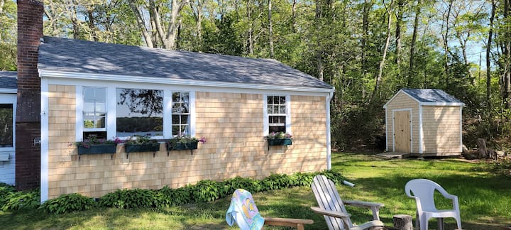 Waterfront Cottage, Sunsets Are Delightful. - Falmouth, MA