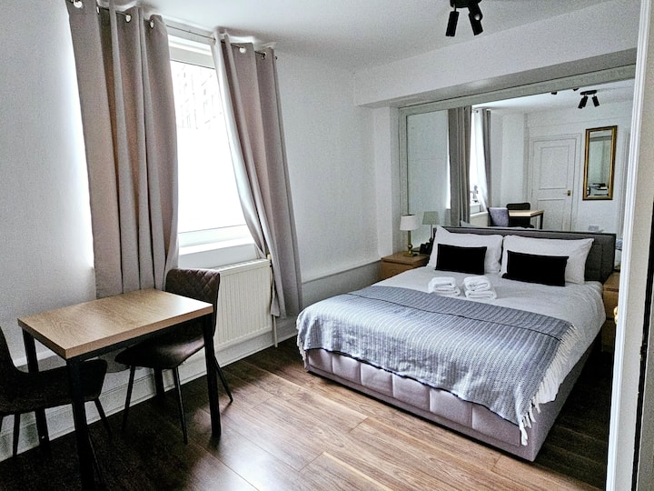 Delightful Studio Near 3 Museums - Forest