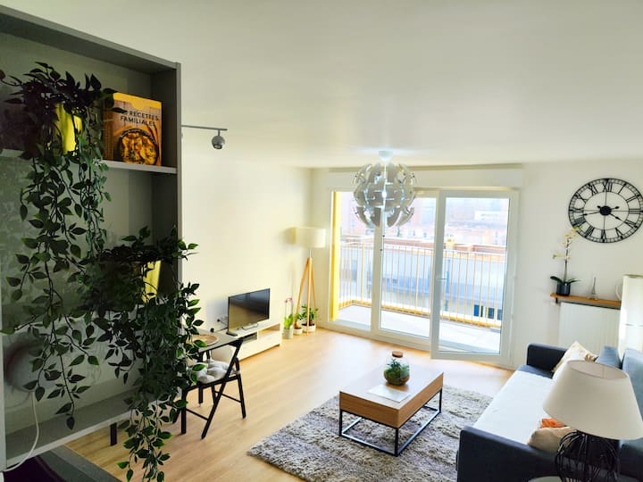 Spacious 2br Near Paris Metro & Supermarket - Porte de Saint-Cloud