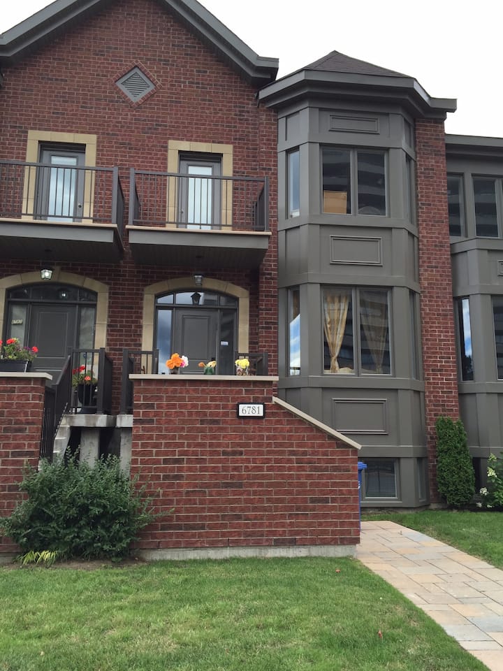 Montreal Modern Detached Home! - Dorval