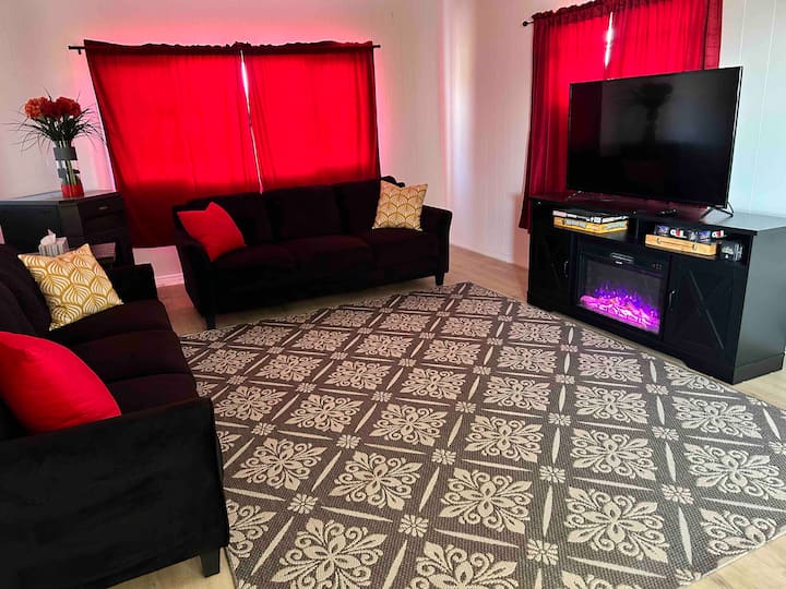 Chick Inn Moriarty Breathtaking Sunsets/sunrises. - 토런스 군