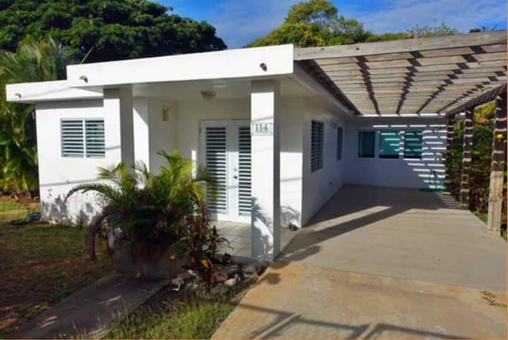Mango Tango - 2 Blocks To The Malecon And Beaches - Vieques