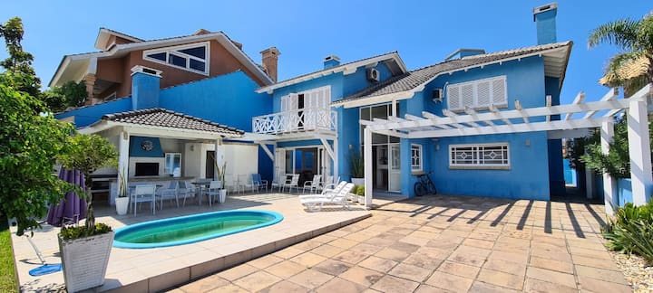Casa Com 4 Suítes Condominio Beira Mar - Capão da Canoa
