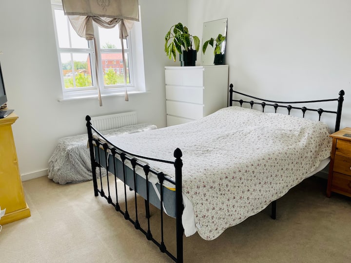 Relaxed House With Free Parking On The Premises - Littlehampton