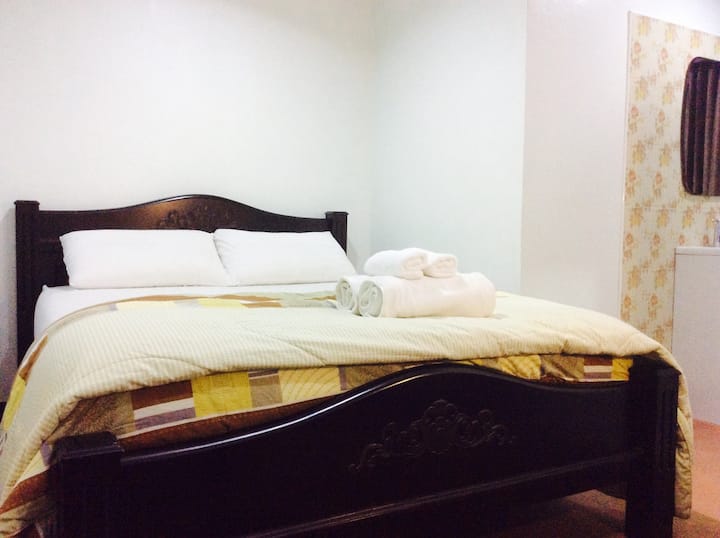 Queen Bed Room - Sukhothai