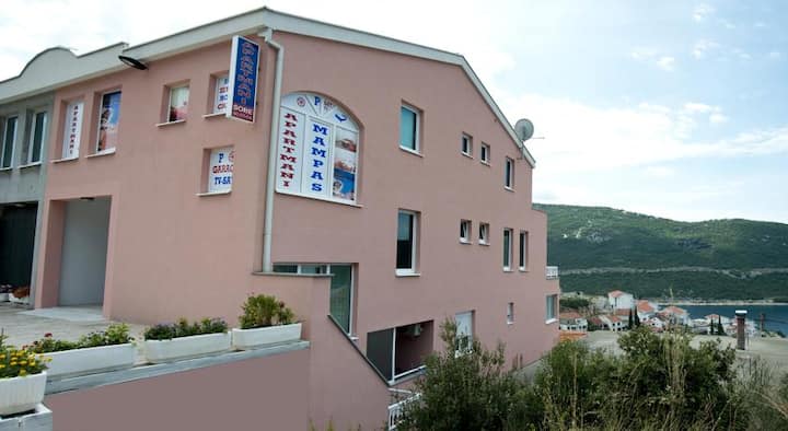 Cozy Apartment With Sea View No.5 - Ston