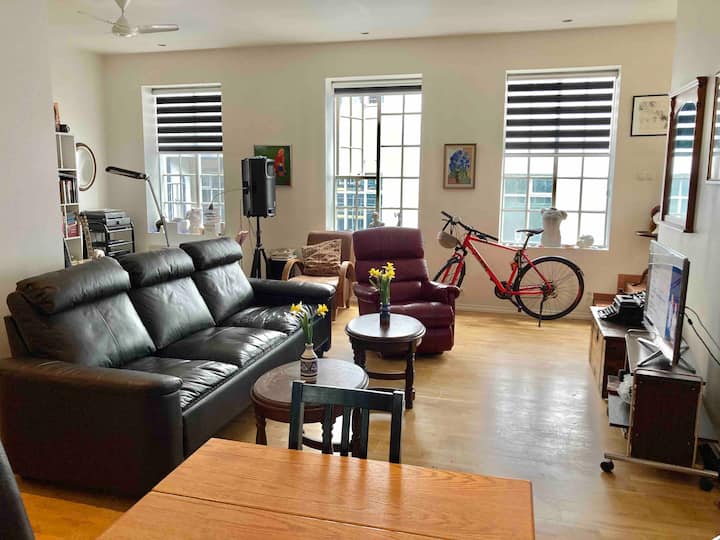 Spacious Apartment In The City Center - Reykjavík