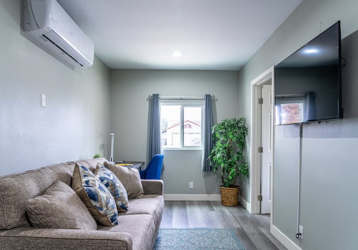 The Sago Palm Stay - Indio, CA