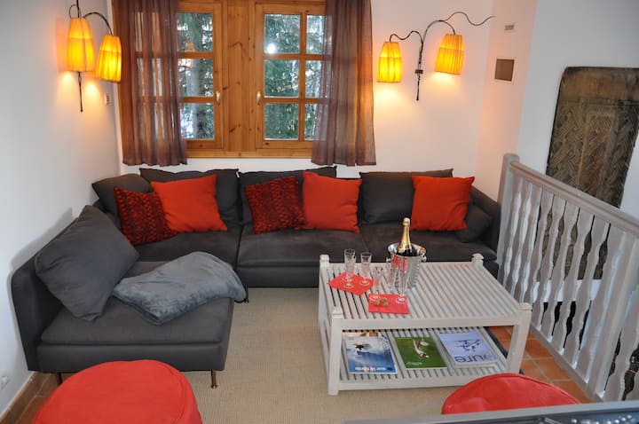 Chalet Authentique Tout Confort Au Pied Des Pistes - Courchevel