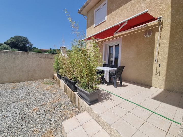 Aleria, Location De Vacances Avec Terrasse-5 Pers. - Aléria