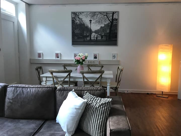 Zentrale 8 Personen Unterkunft Mitten In Hamburg! - Hamburg