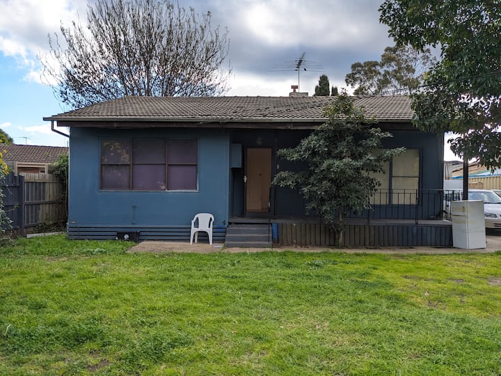 Large House Near Airport + Park - Melbourne