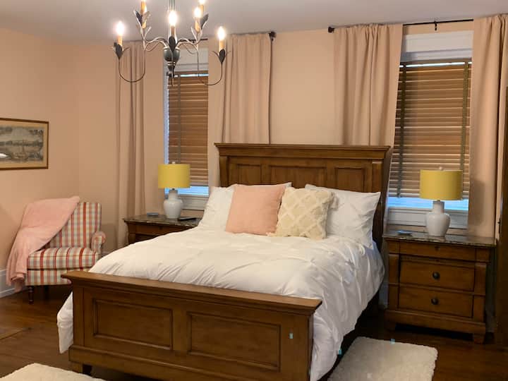 Thomas Rose Inn Suite 1 - Lewisburg, WV