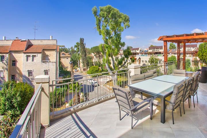 Sukkot In Jerusalem Penthouse In Baaka - Jerusalem