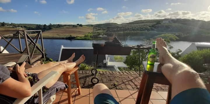 Skye Cottage. 3 Bedroom Riverside Holiday Home. - Still Bay