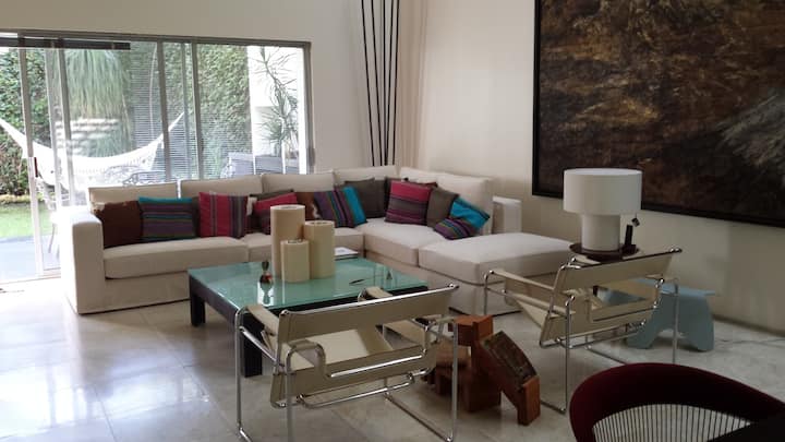 Casa Muy Agradable Con Mucho Diseño - Cuernavaca