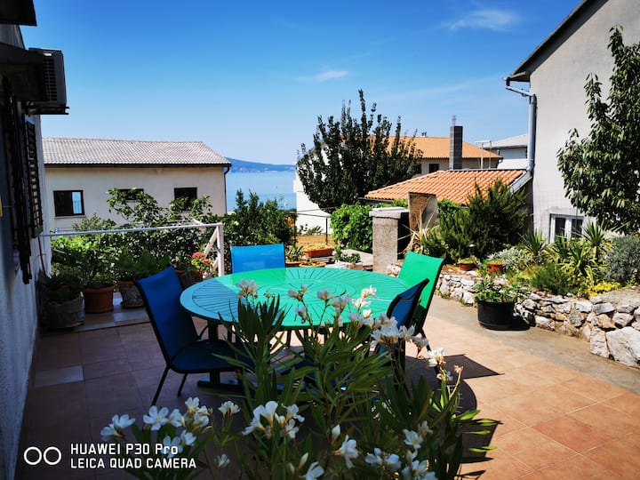 More Apartmana 70 M2,    4 + 2 - Novi Vinodolski