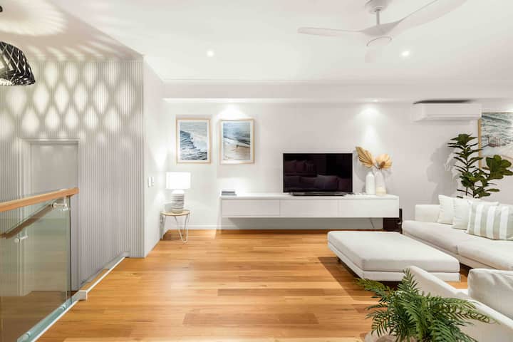 A R é S L Luxe Oceanfront Residence - Coolum Beach