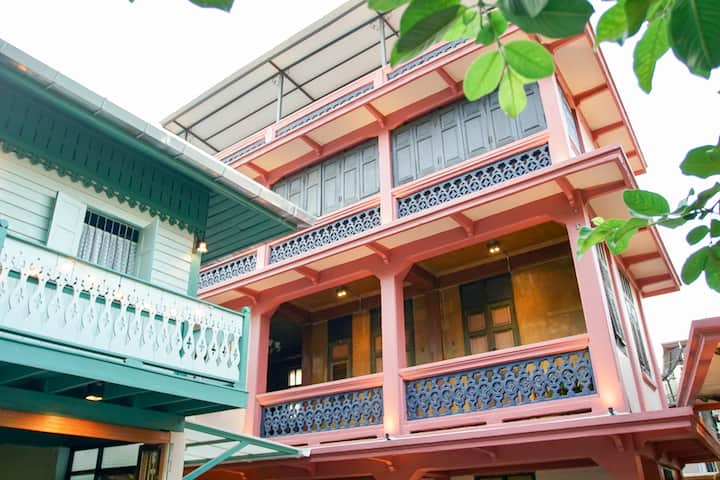 Private House 1930s/jacuzzi Pool/5minmrt/local - Bangkok