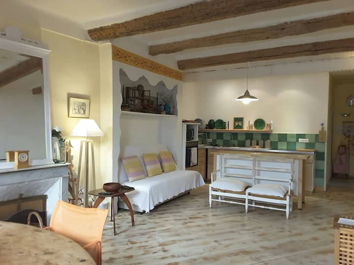 63 M2 Grand 2 Pièces 
Port Opéra Plages Marché - Toulon