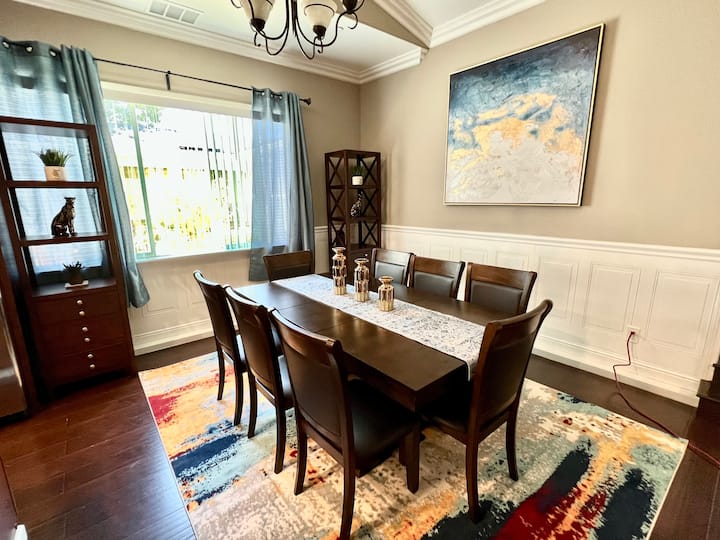 Cheerful 3 Bedroom Home Sleeps7 Near San Francisco - Castro Valley, CA
