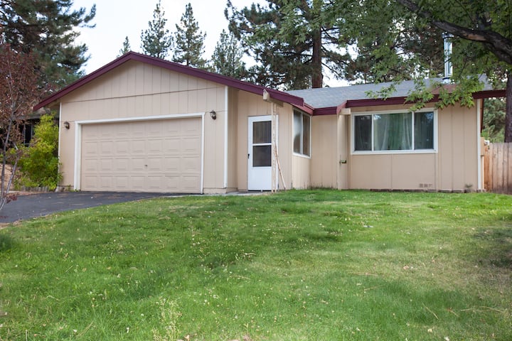 Bozeman Bungalow W/hot Tub Near Heavenly - 2nt Min - South Lake Tahoe