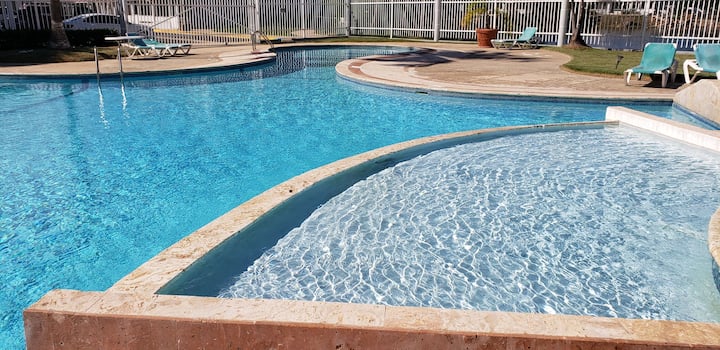 Beach Apt. W/pool, Restaurants Walking Distance - Dorado