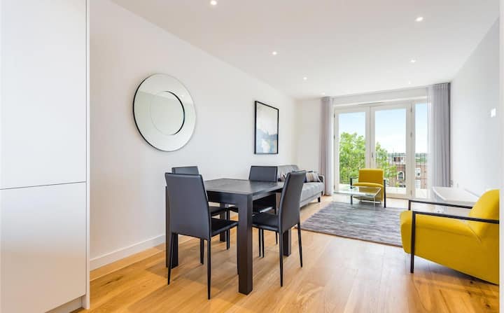Perfect Two Bed - Fully Equipped - Surbiton