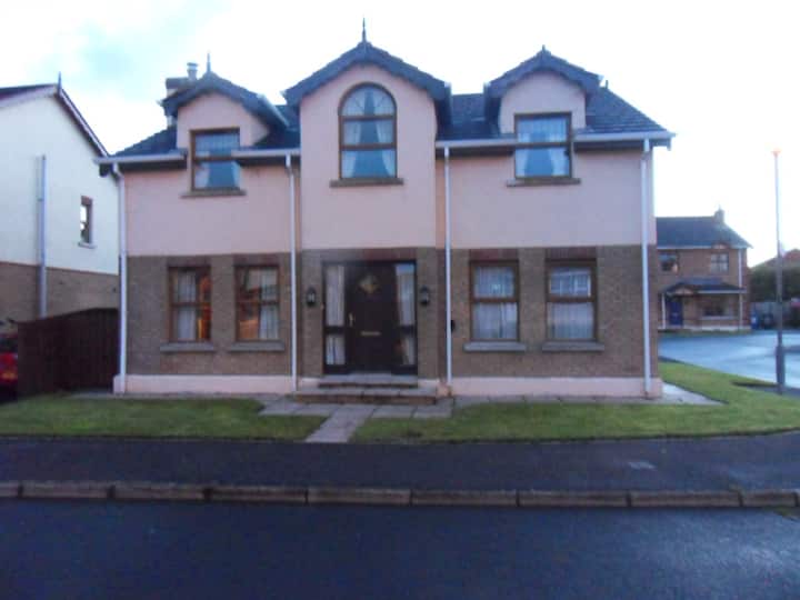 Portstewart Holiday House - Portstewart