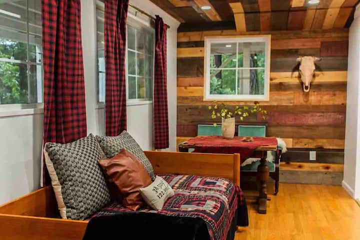 Tree House With Hot Tub - Guerneville, CA