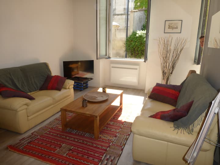 Appartement Calme, Au Centre Ville. - Burdeos