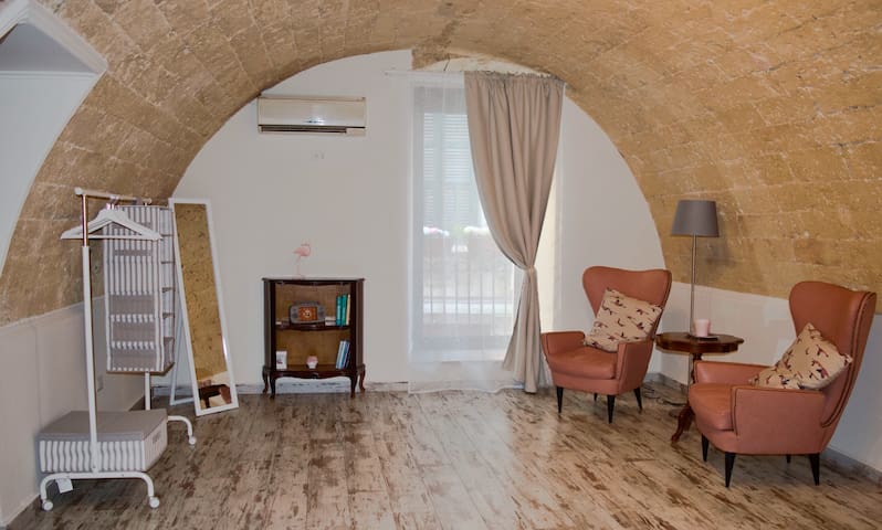Best Places To Stay In Bari, Italy: 12 Beautiful Beach | Trip101