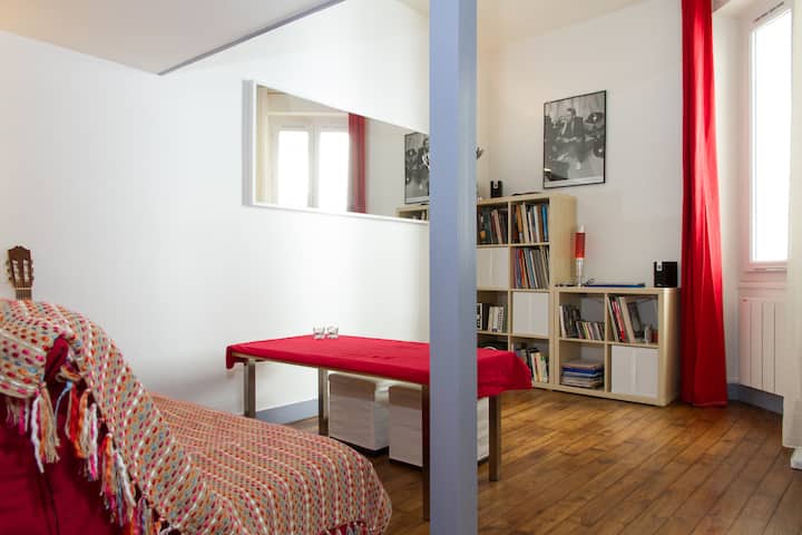 Beau Studio Mezzanine à Jourdain ! - Paris