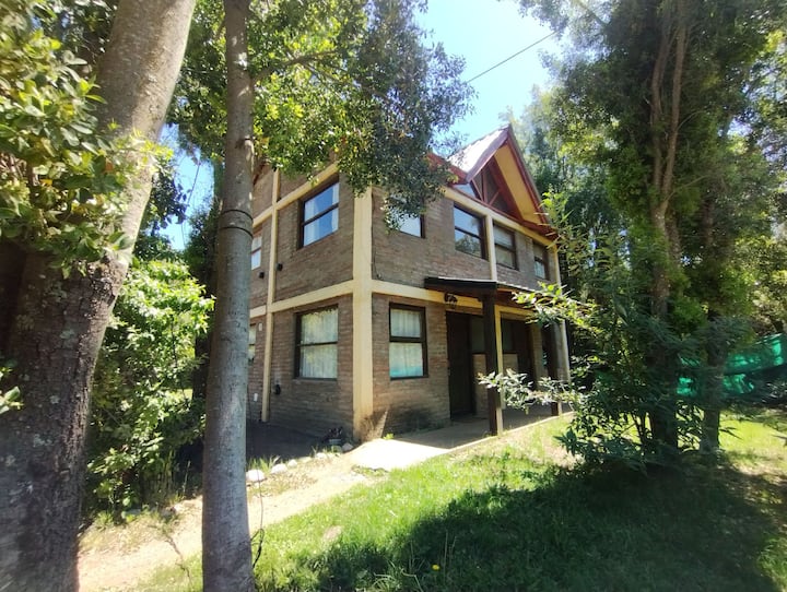 Casa Con Hermosa Vista A Las Montañas - Provincia de Neuquén