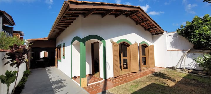 Casa Enseada Ubatuba Arejada 3 Suítes Aconchegante - Ubatuba
