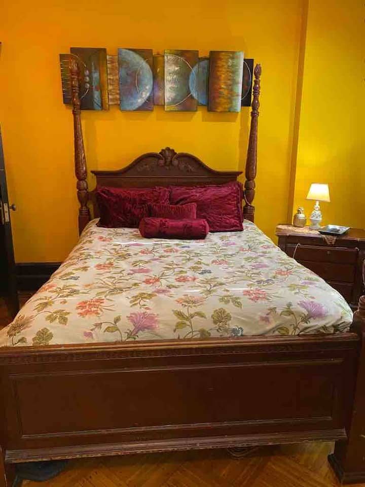 Spacious, Cozy Room. - New York