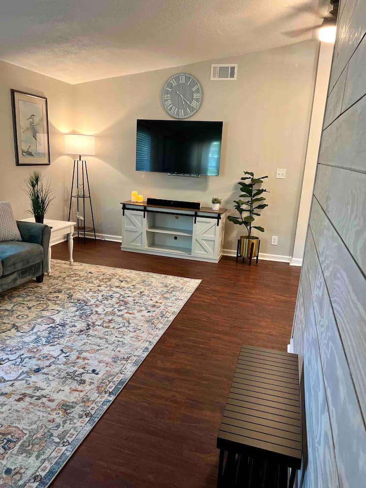 Coastal Cottage Near Historic District/4br2ba - St. Augustine, FL
