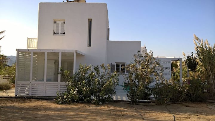 Villa Indipendente A 500 Metri Dal Mare. - Naxos