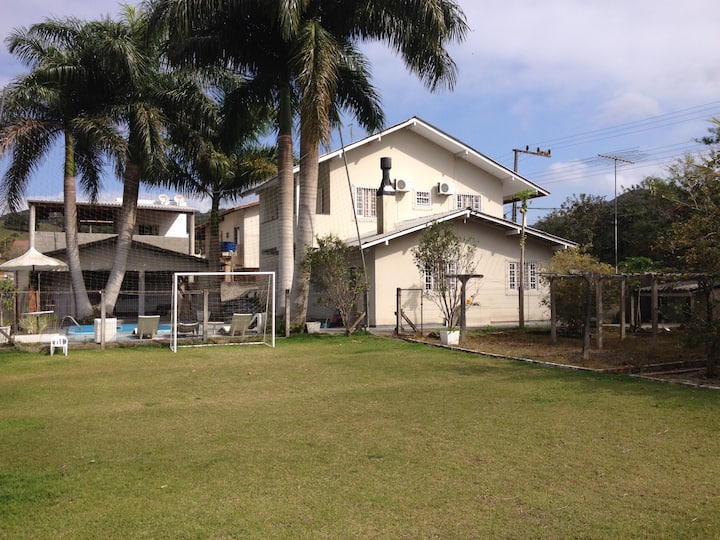 Completa - 10 Km De Jurerê Internac - Florianópolis