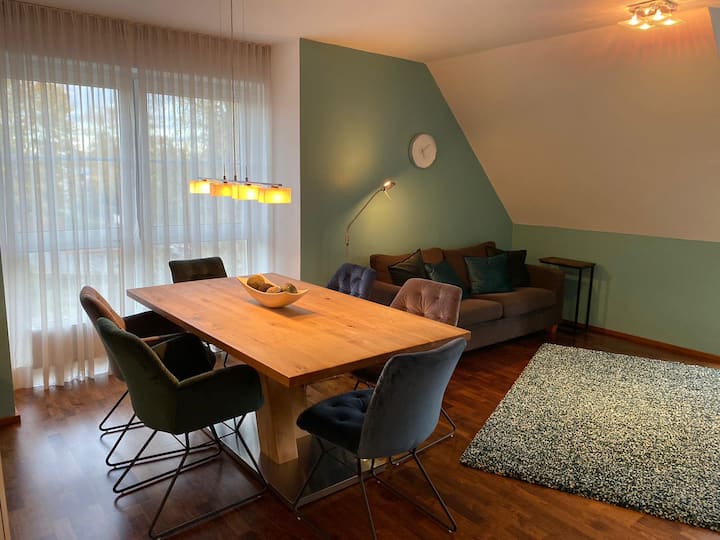 Komfortable 2 Zi-dg-wohnung S-bahn-nähe - Grünwald